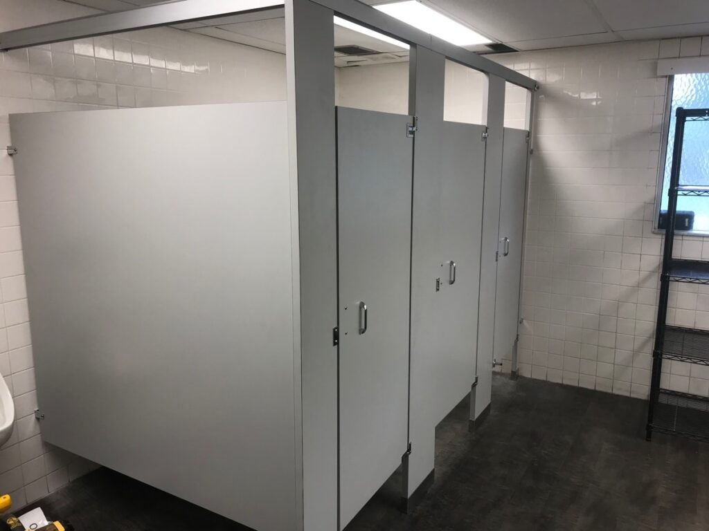 Do Plastic Laminate Toilet Partitions Come in a Variety of Colors?